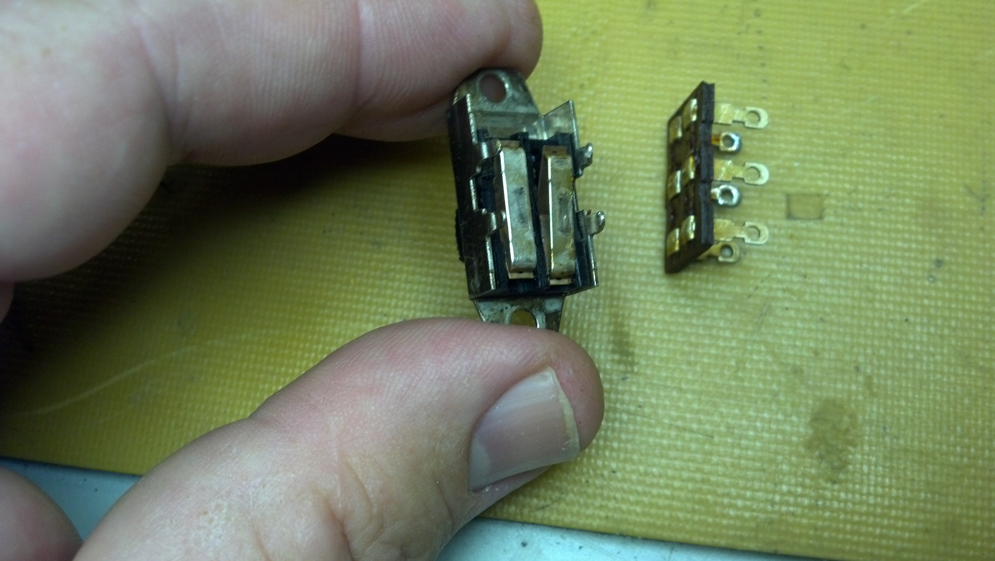 Shure 555H Microphone Rebuild - Unbroken String